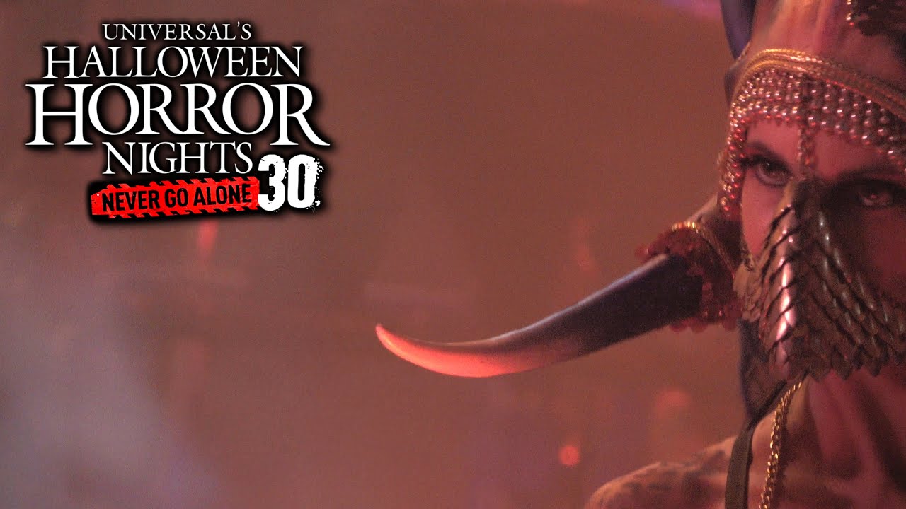 HHN 30 - Raining Blood - YouTube