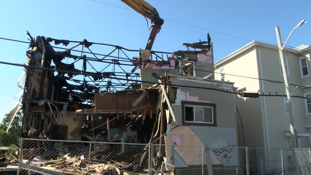 Dan fall river fire pkg - YouTube