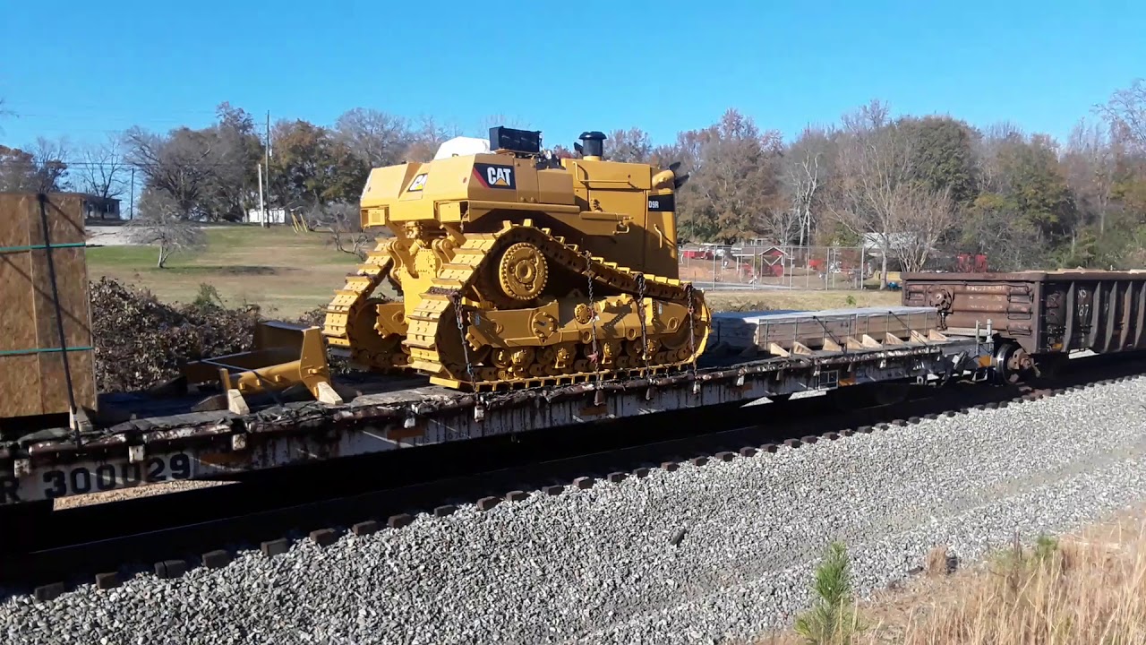 NS 118 thru Chicopee (MP-588.0) on 11/24/17 with NS 4059 (P5) horn ...