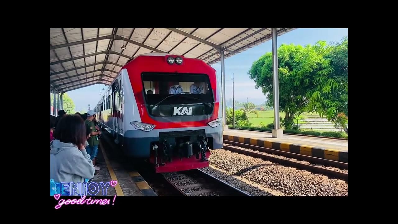 ジャワの電車 java train - YouTube