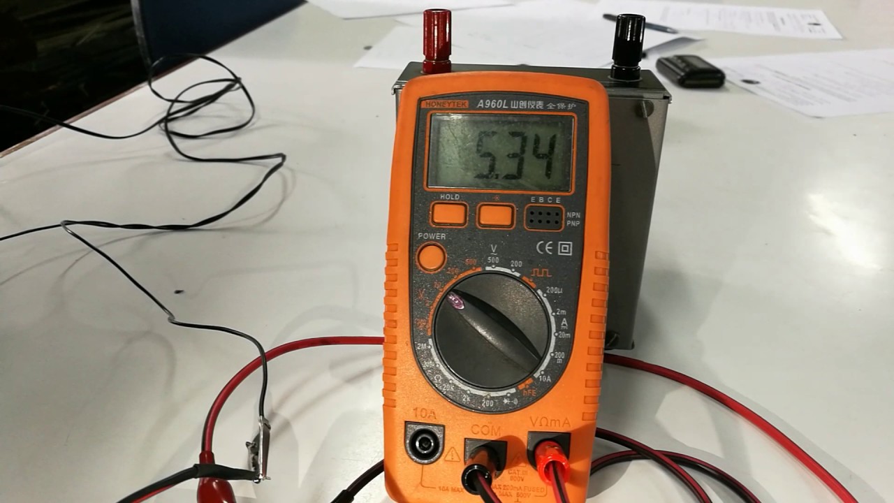 Cargar un capacitor de un circuito RC, laboratorio fisica 2 USAC - YouTube