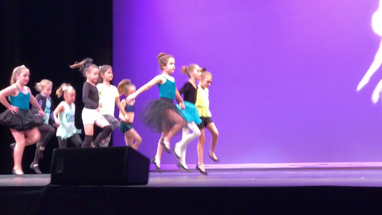 Penelope dance - YouTube