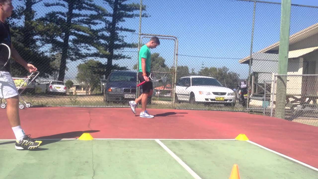 Fast footwork drills for tennis - YouTube