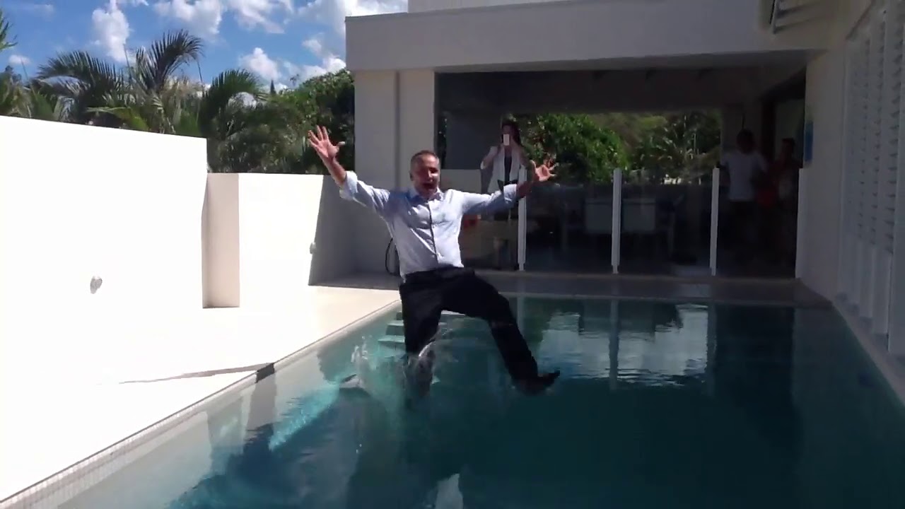 Justin Marsden Pool Jump - YouTube