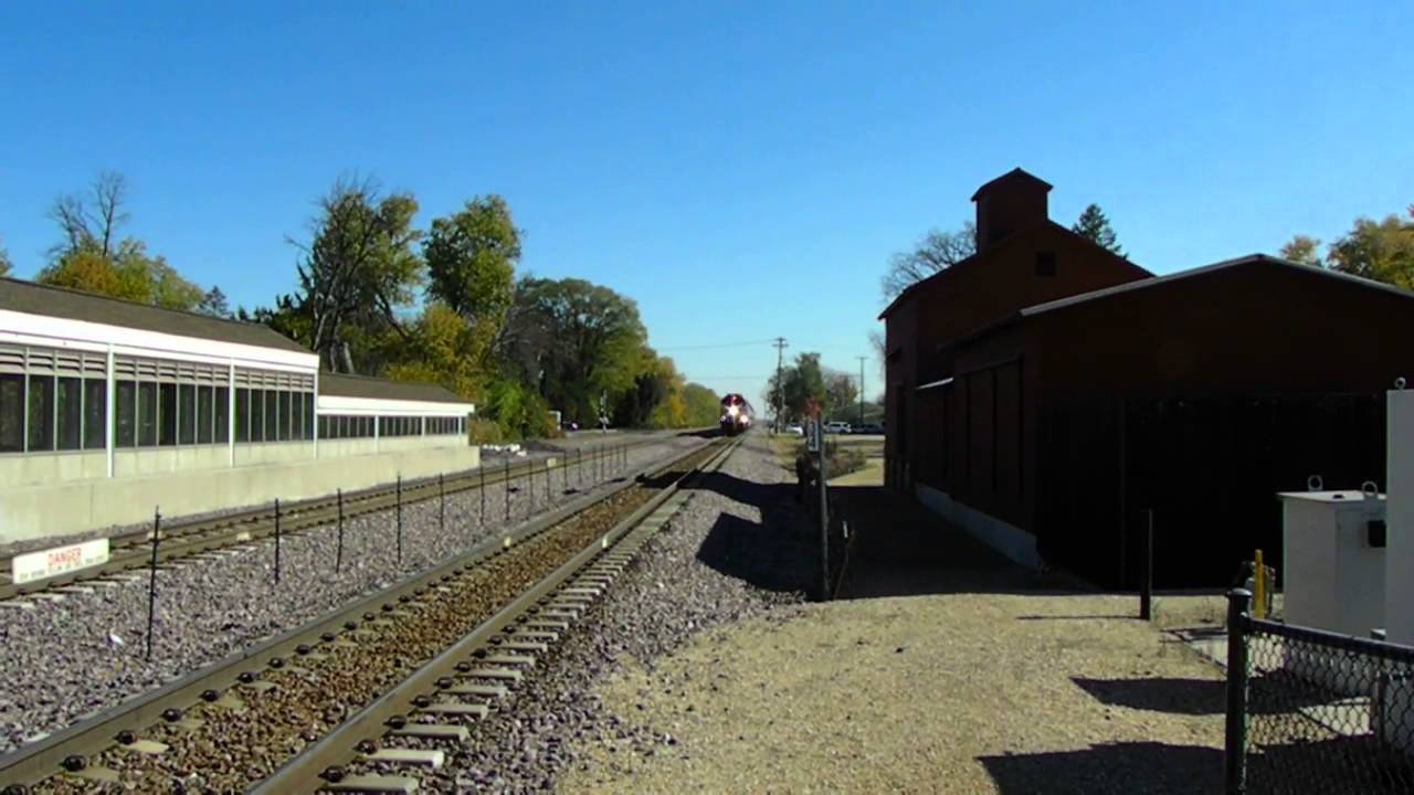 Metra 143 Arrives La Fox With An Outbound Train - YouTube