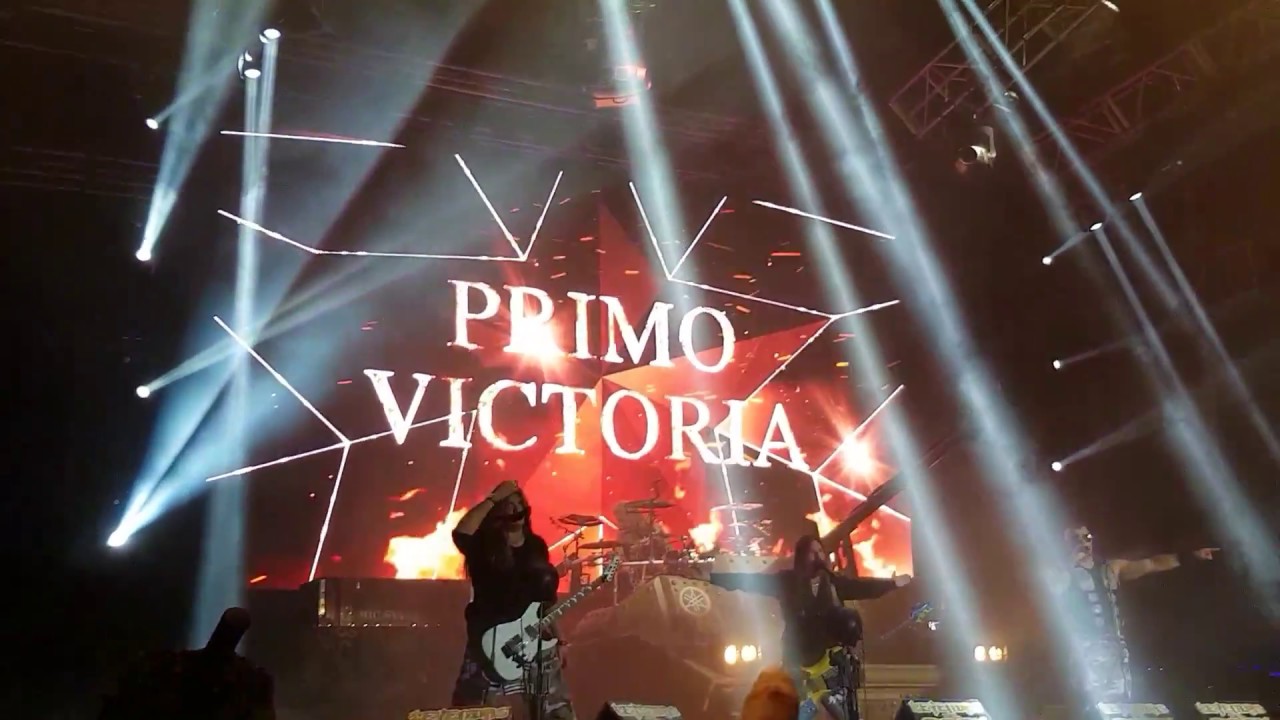Sabaton - Primo Victoria LIVE Leyendas del Rock 2017 - YouTube