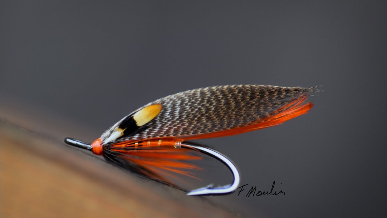 Fly tying a Mallard wings salmon fly by Fabien Moulin - YouTube