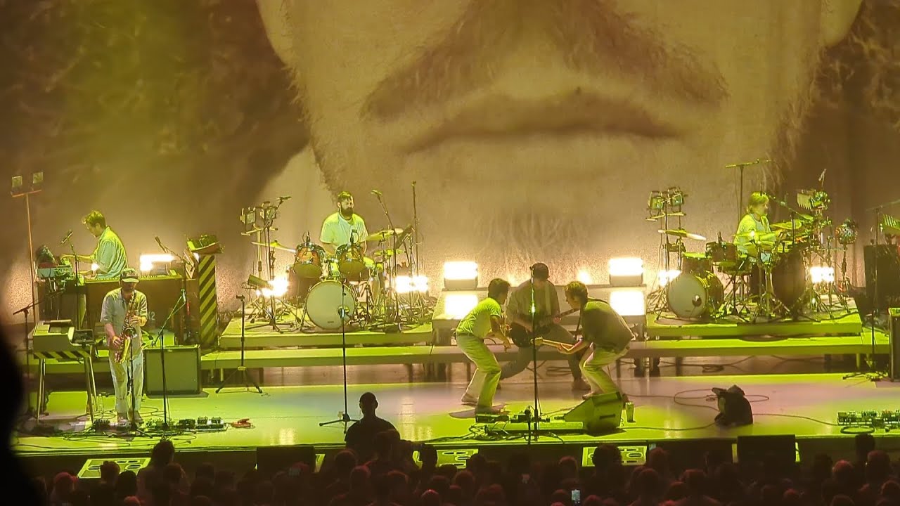 Vampire Weekend - Sunflower - YouTube