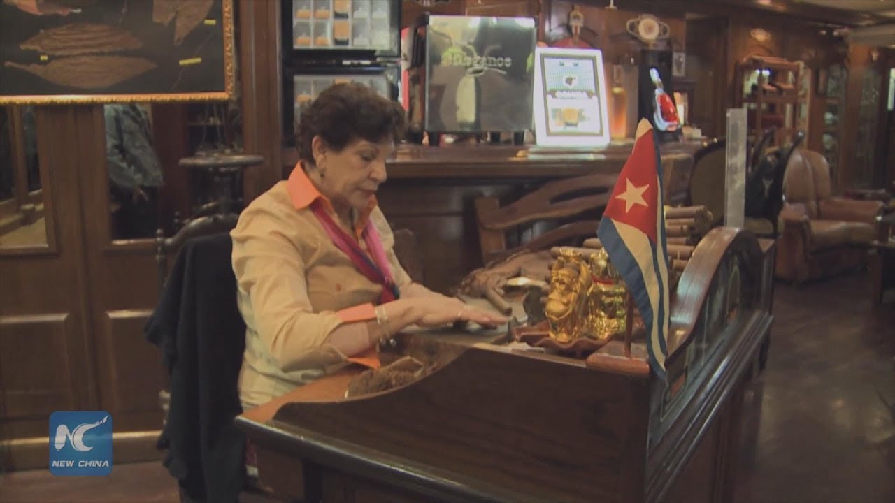 The art of Cuban cigar-making in the hands of one woman - YouTube