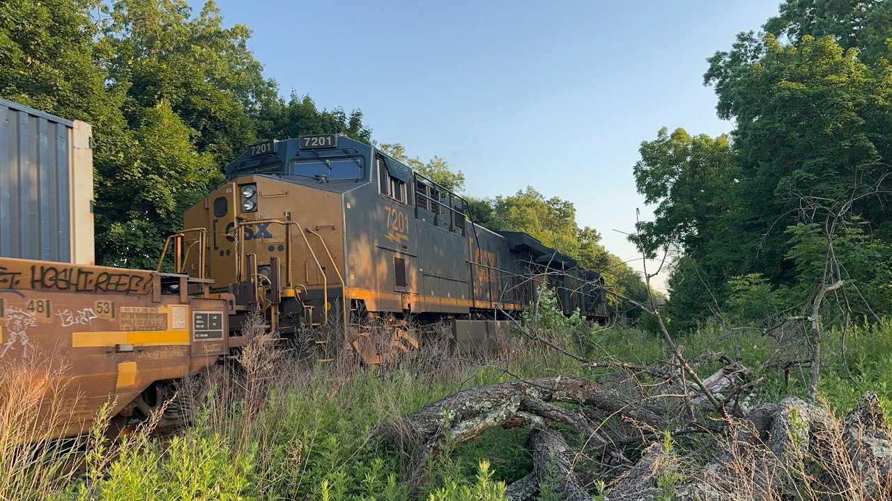 CSX 3312 ET44AH leads CSX I158 through Manville NJ with friendly crew 6/12/2024 - YouTube