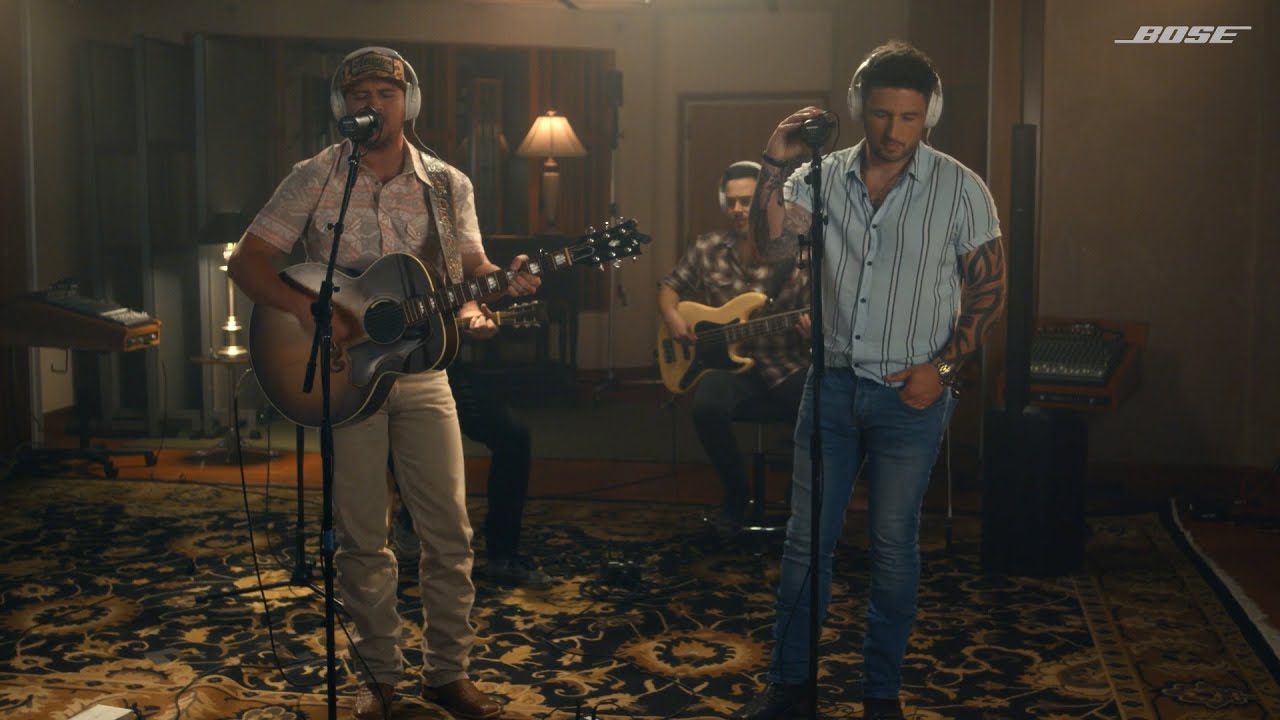 Michael Ray + Drew Parker “Neon Moon” presented by Bose - YouTube