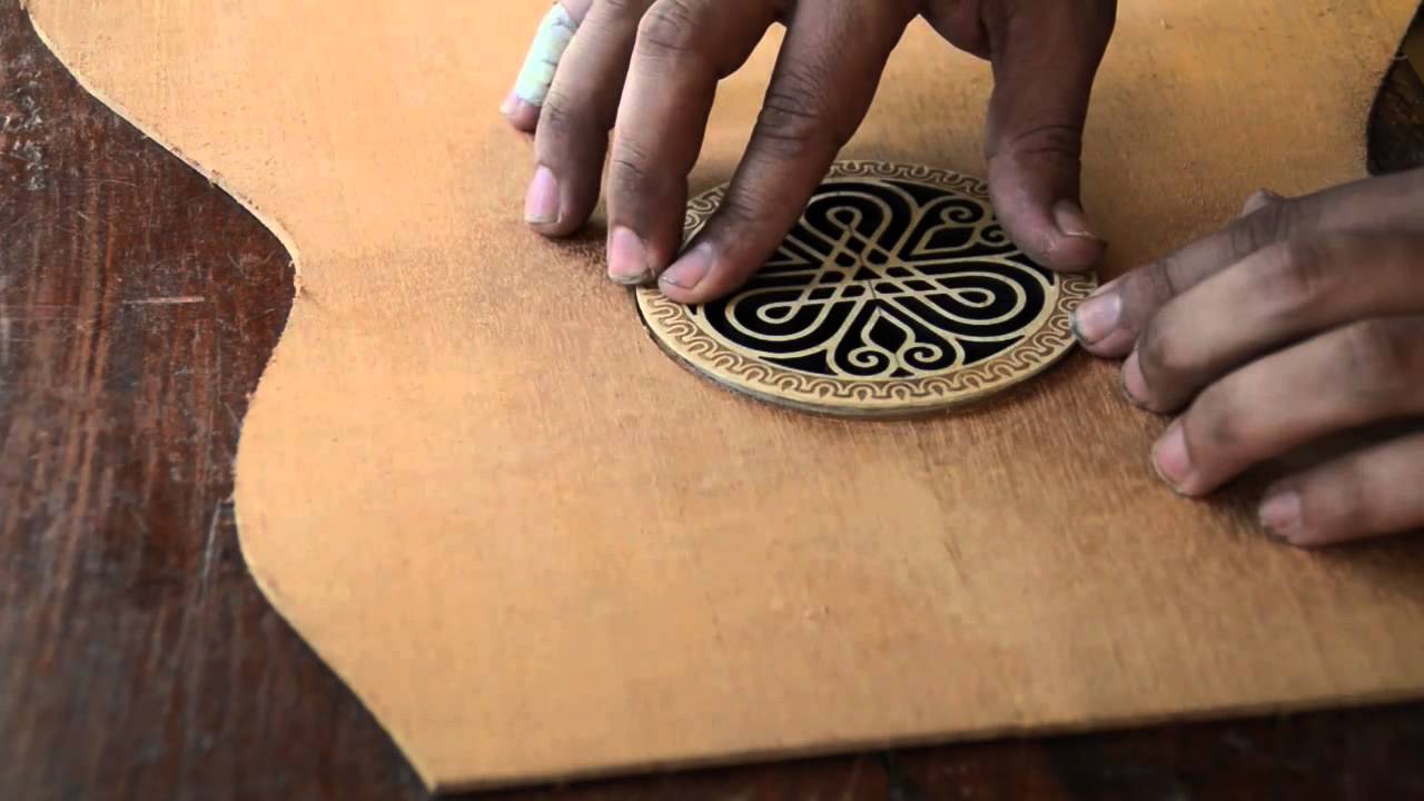 Guitar Construction tutorial, The Hauser fan brace - YouTube