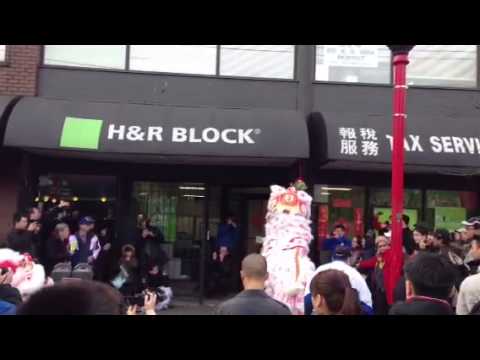 Chinese New Year Chinatown lion dance cabbage Vancouver 2013 - YouTube