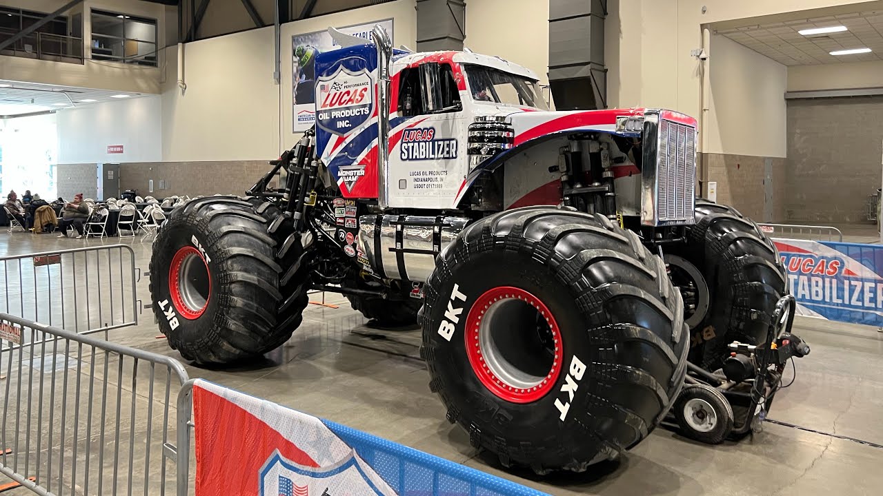 Lucas Stabilizer Drives By Monster Jam Seattle, WA 2023 Show 1 - YouTube