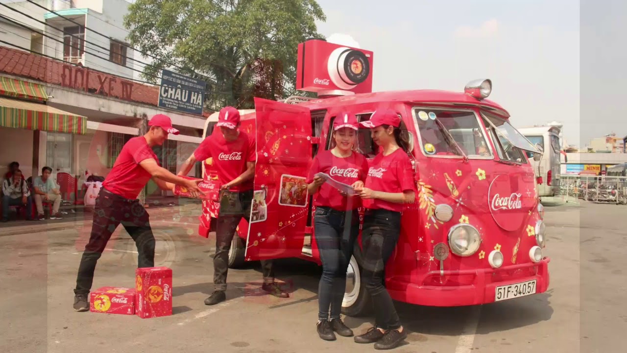 Coca-Cola CHUYẾN XE CHỞ YÊU THƯƠNG! - YouTube