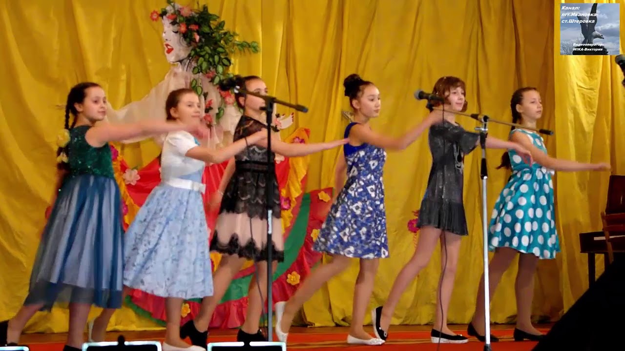 The song-girl Modern performs the group Periwinkle - YouTube Music