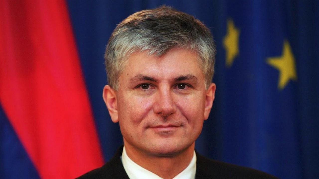 Veruovic: Djindjic je bio spreman da cuje kritiku - YouTube