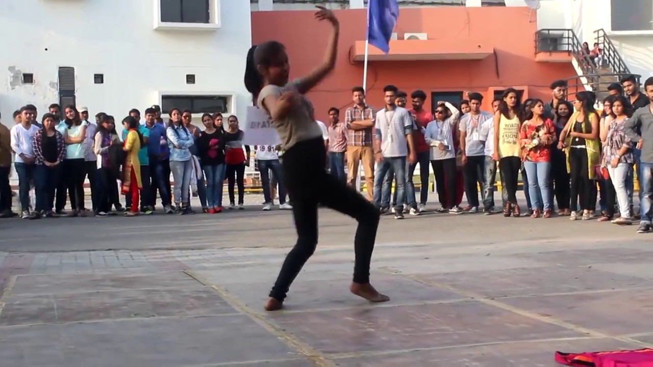 2017 Utkarsh Dance performance |BBDU Lucknow - YouTube