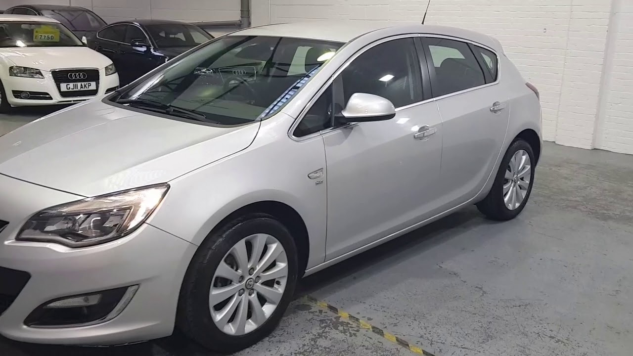 Vauxhall Astra Silver DU13KRN - YouTube