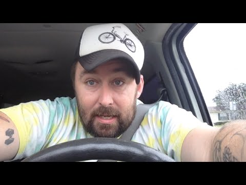 TheDailyWoo - 811 (9/20/14) Staring & Blinking Contest FAIL - YouTube