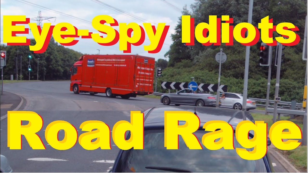 Road Rage On Whitebirk Roundabout in Blackburn - YouTube