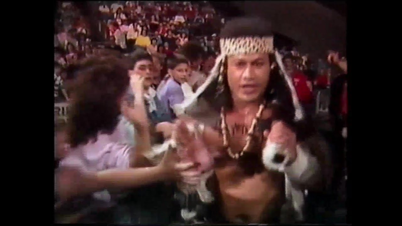 HIGH CHIEF AFI joins the Islanders! 5/7/88 - YouTube