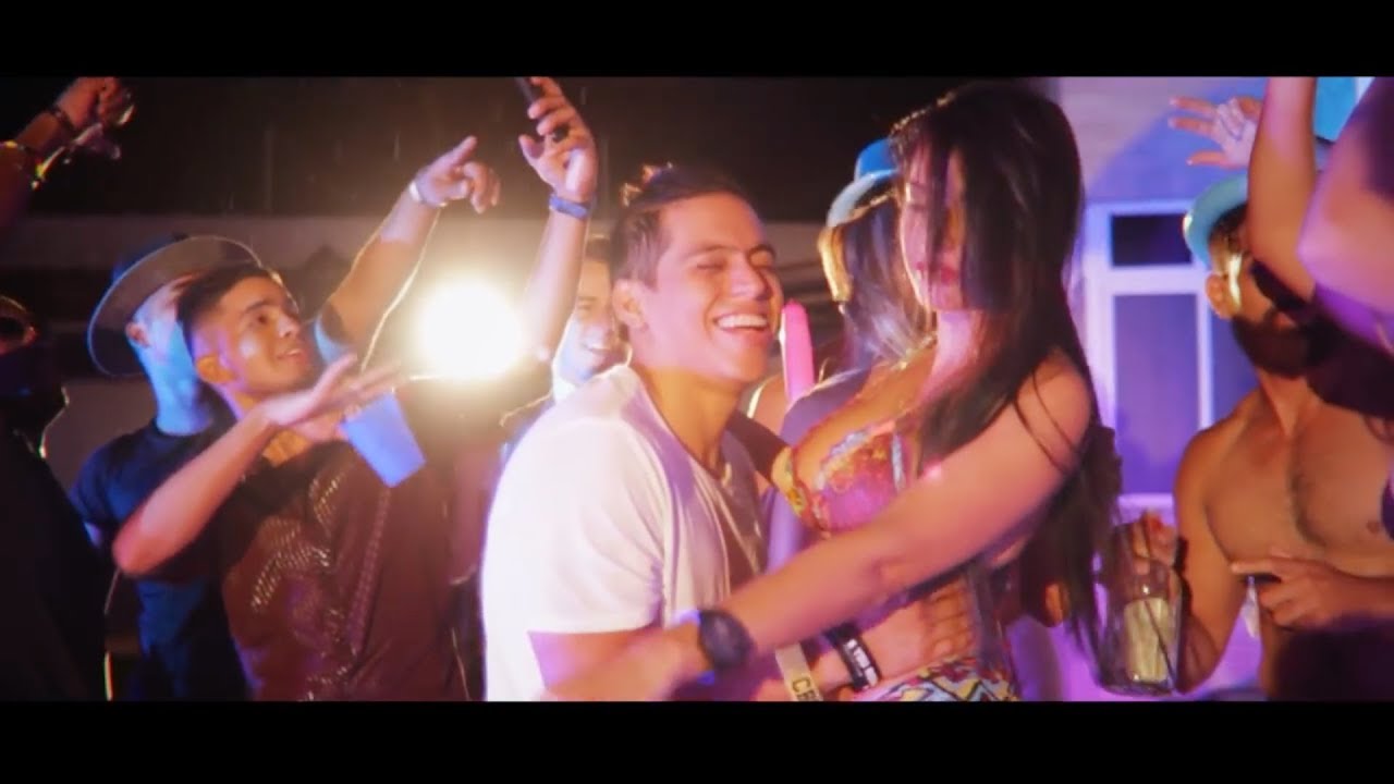 Orquesta Calibre - Como Me Pongo | Vídeo Oficial - YouTube Music