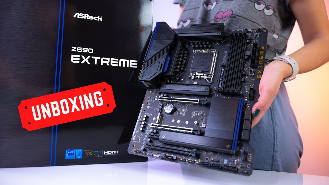 ASRock Z690 Extreme | Unboxing & Close-Up Shots - YouTube