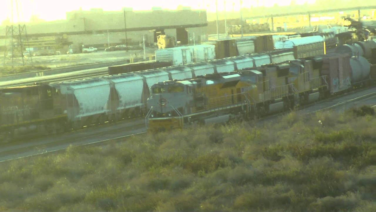 UP 1989 at Union Pacific Colton Yard - 1/22/12 - YouTube