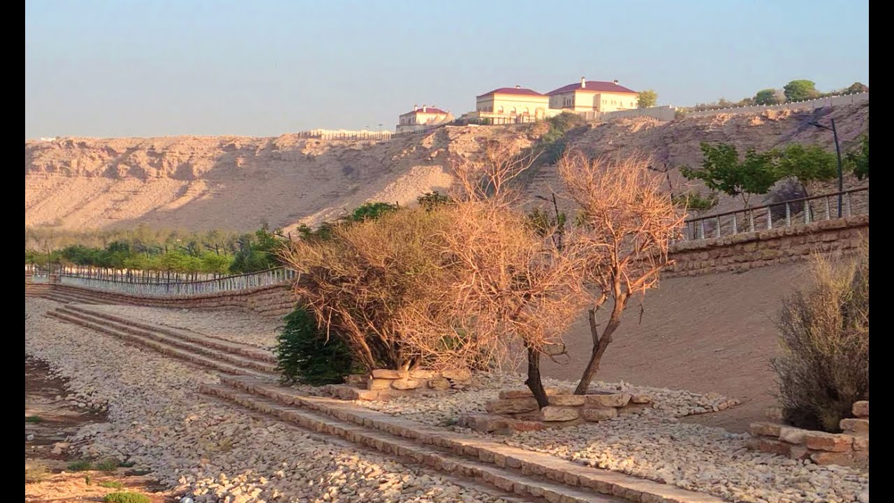 WADI LABAN DAM HAS RAN DRY THE OTHER SIDE - YouTube