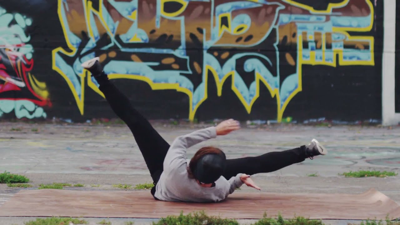 Slow Motion Female Break Dancer. W.O. and L.O. Yinz - YouTube