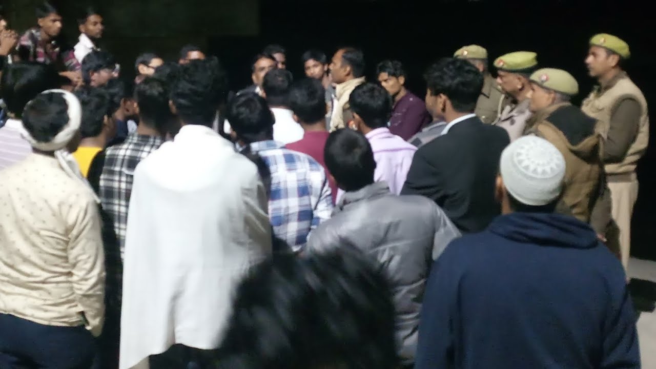 फूलपुर मे NPA की नीच हरकत से तंग हुये कोतवाल एक ही जगह दो कार्यक्रम पर ...