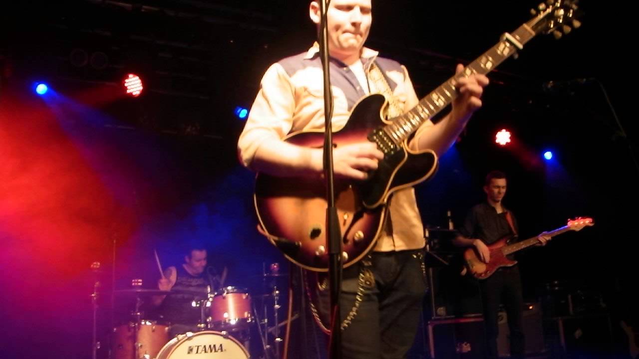 Jimmy Bowskill [HD] live Aschaffenburg Colos-Saal 2013 RMOV1702 - YouTube