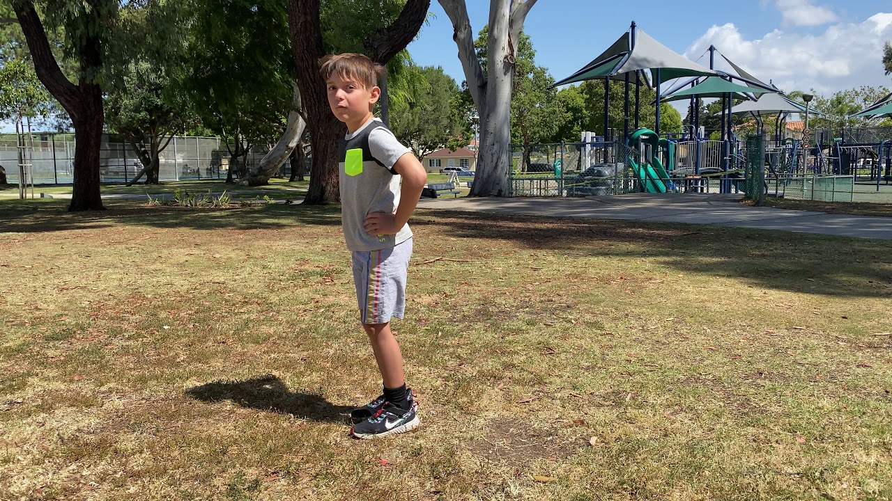 Kids Workout - Forward and Reverse Lunge - Leg Exercise - YouTube