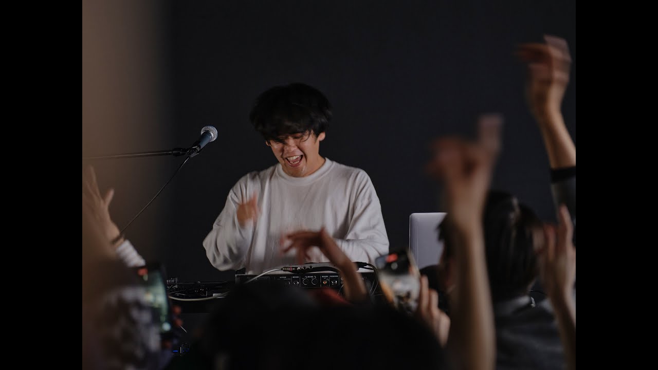 "Back & Forth" - STUTS LIVE | WWW.SKY - YouTube