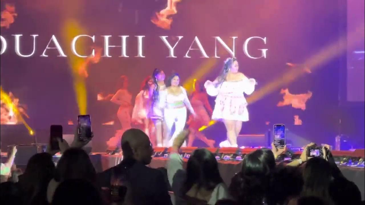 Douachi Yang , Hmong Nouveau Fadhion Show @Armory , Minneapolis MN - YouTube