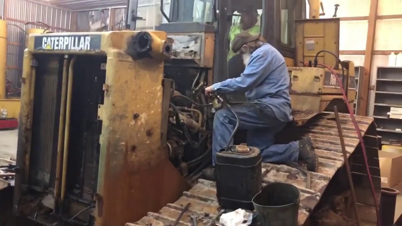Caterpillar D6R Engine Running. - YouTube