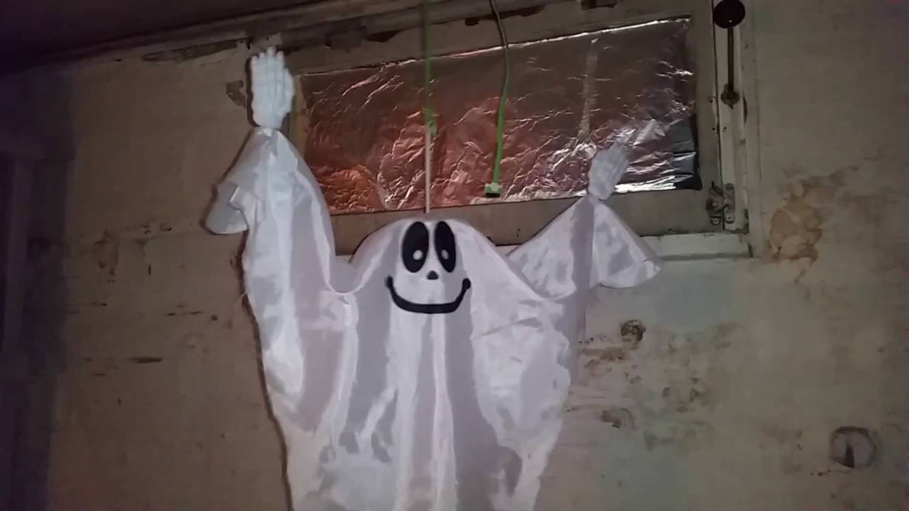 Animated shaking ghost - YouTube