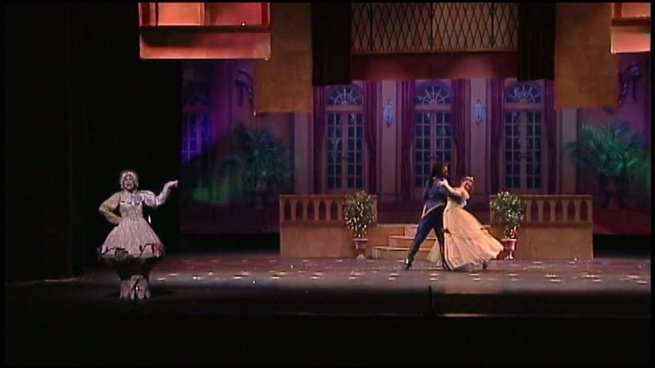 Beauty and the Beast-show teaser - YouTube