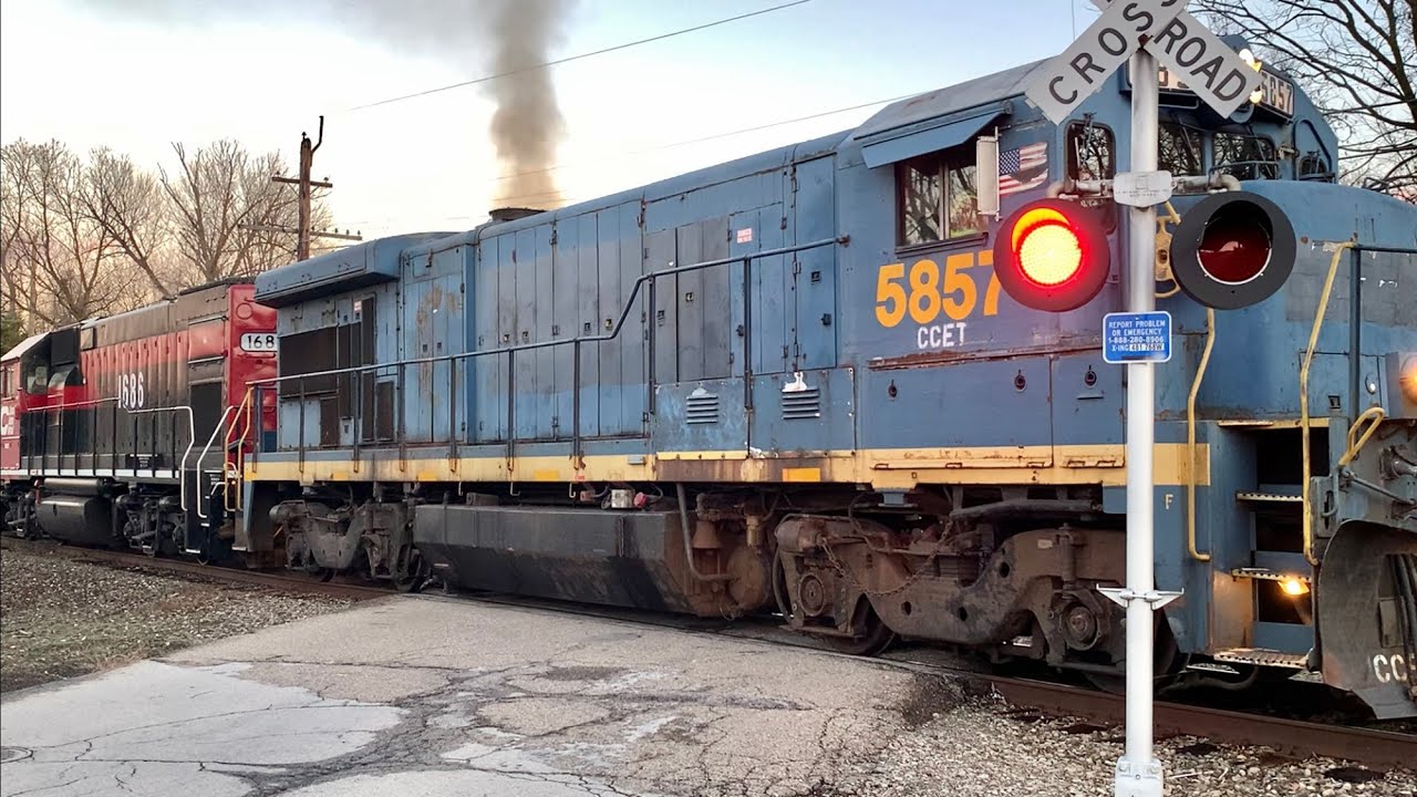 Train Can't Make It Up The Grade! Stalls Out! Wheel Slip & Locomotive ...