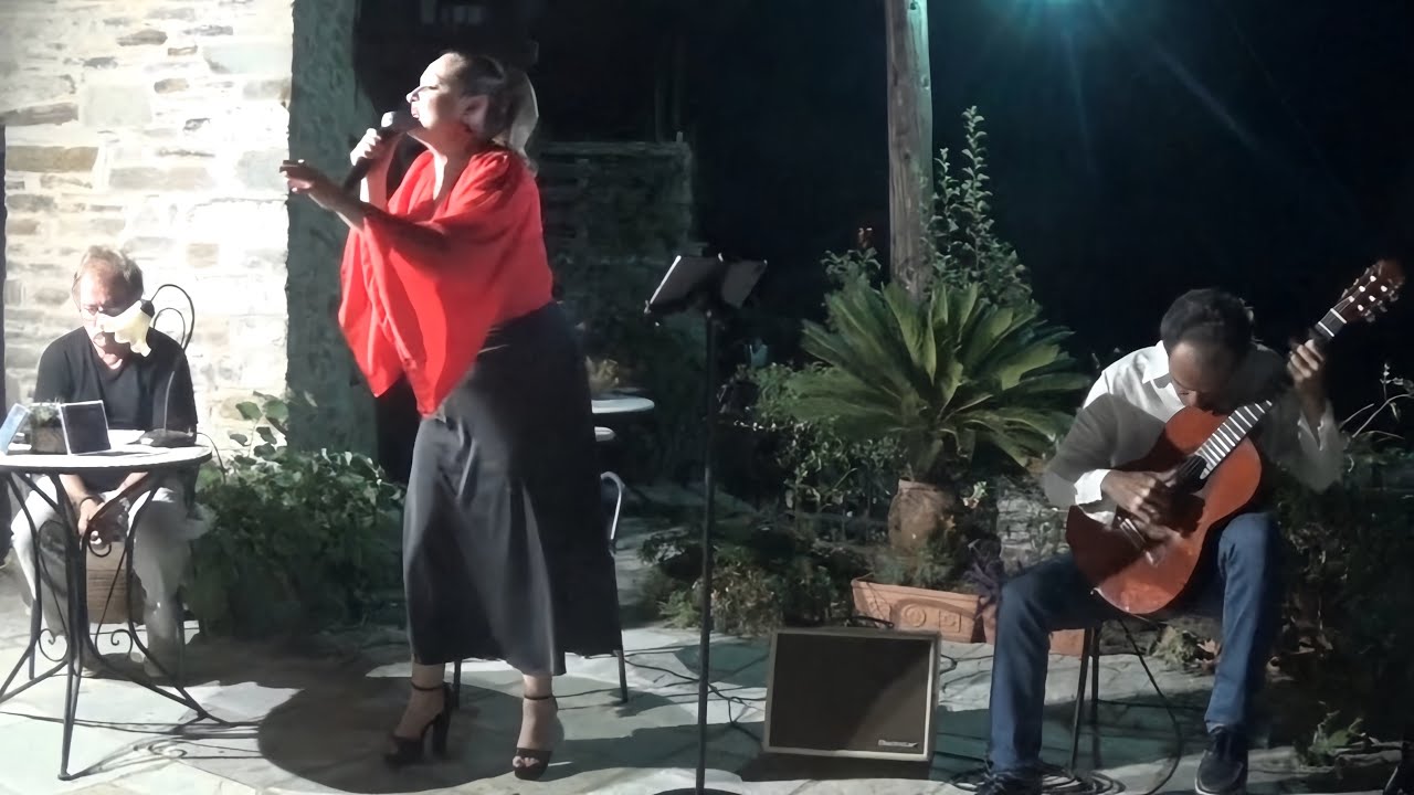 Ίσως φταίνε τα φεγγάρια (Μαυρουδής Ν./Σαμαρτζής Τ.) - ΤΡΑΓΟΥΔΙ ...