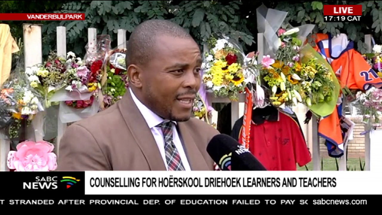 Meeting between Hoerskool Driehoek management and Education: Steve ...