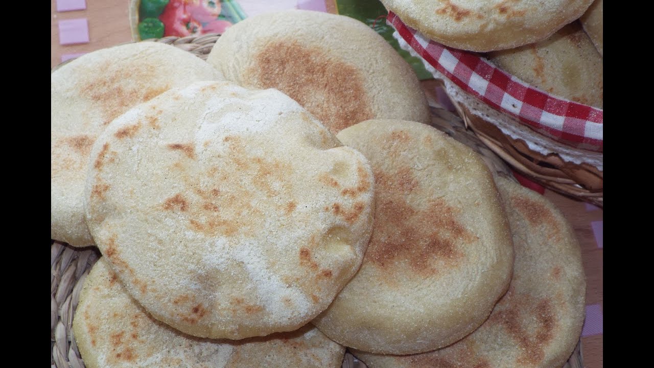 Batbout easy recipe ( moroccan bread ) / وصفة البطبوط المغربي المخمار ...
