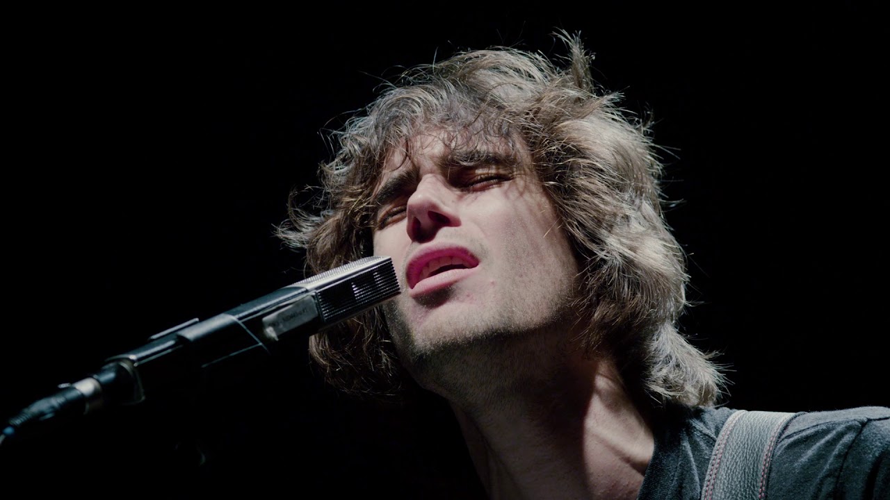 Cobi - “Nobody Opened The Door" Live at East West - YouTube