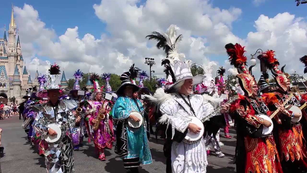 The Fralinger String Band at Magic Kingdom In Walt Disney World - YouTube