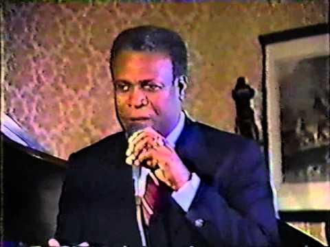 K.C. Jones sings You're Nobody till Somebody Loves You - YouTube