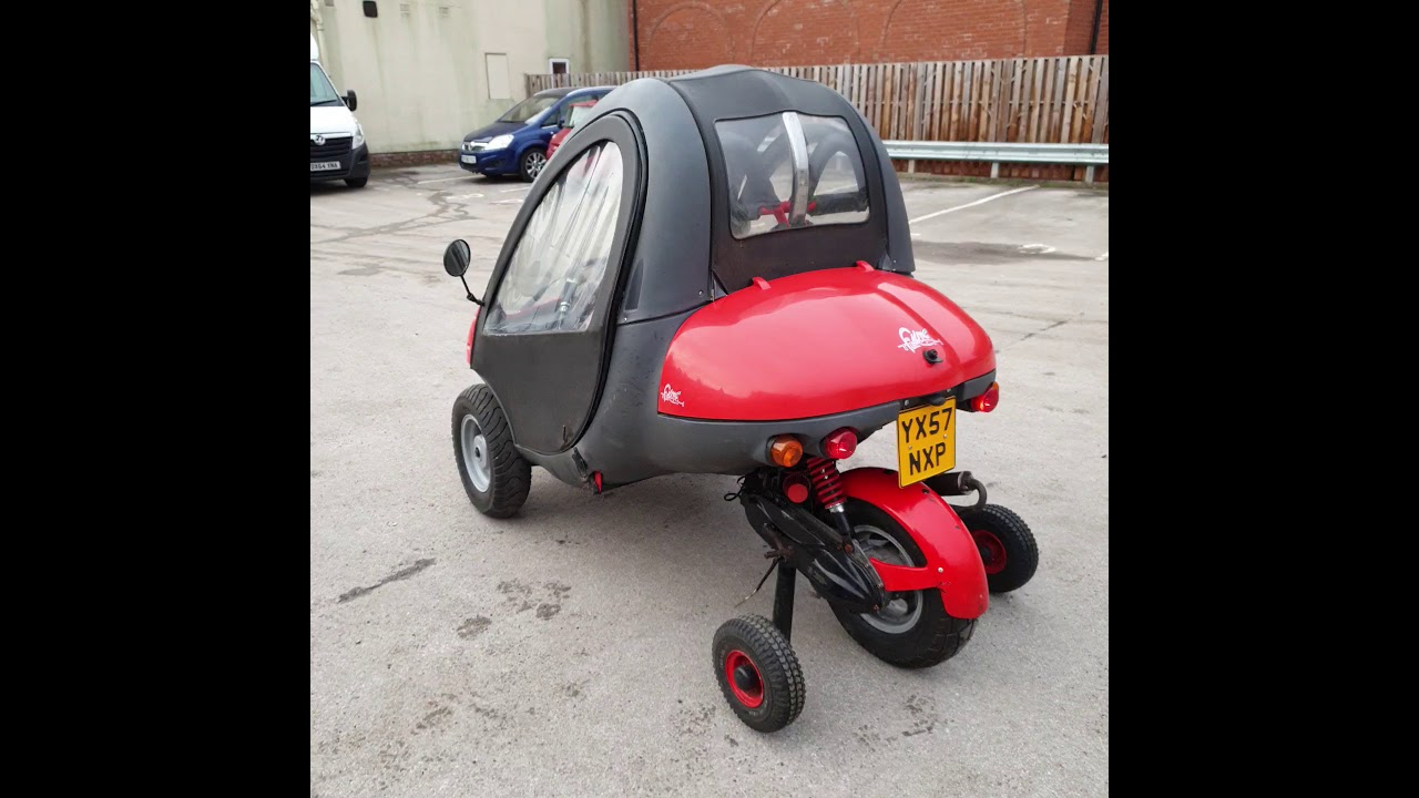FunTech Secma Qpod 50cc 2 seater bubble car - YouTube