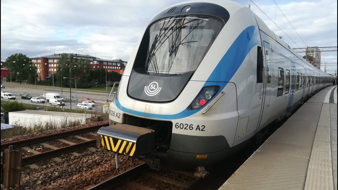 Stockholm Commuter Rail X60 / Pendeltåg i Stockholm X60 - YouTube
