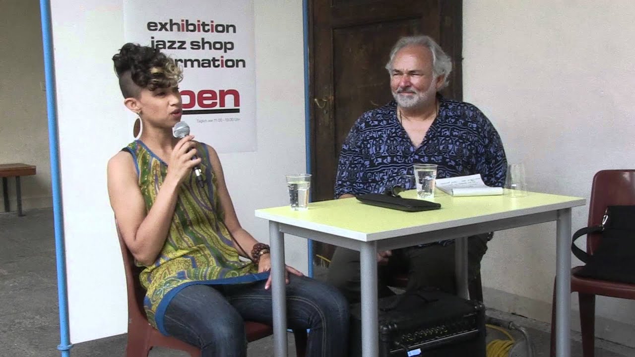 "Jazz Lady's talk" with Butterscotch: Beatbox lesson - YouTube