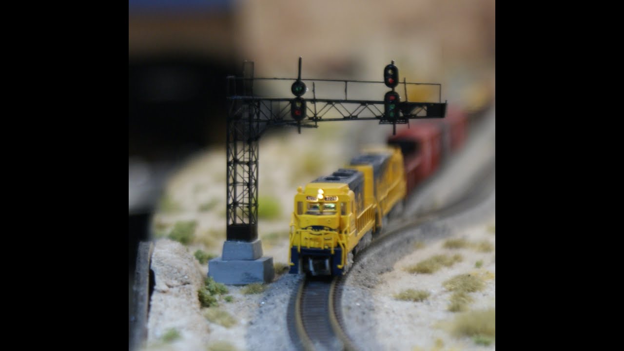 Z scale DCC layout Santa Fe railroad 14 - YouTube